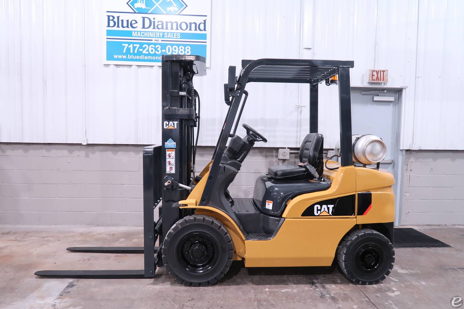 2014 Dual Fuel Cat Forklifts FG25N - 123Forklift