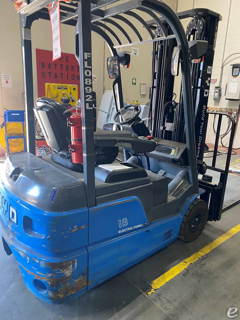 2016 Electric BYD Electric 3 Wheel Sit Down | Eliftruck