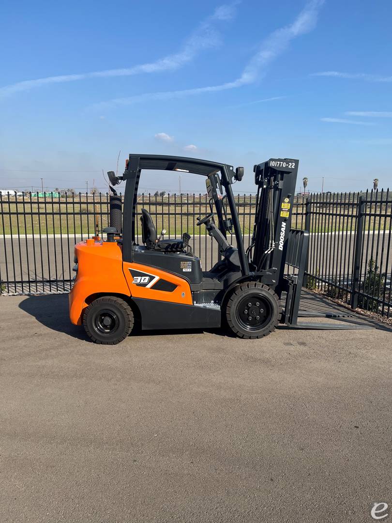 2022 Diesel Doosan D30S-7 Pneumatic Tire 4 Wheel Sit Down