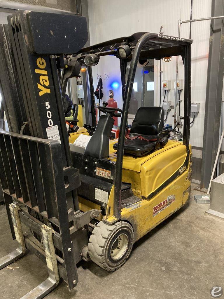 2015 Electric Yale Electric 3 Wheel Sit Down | Eliftruck