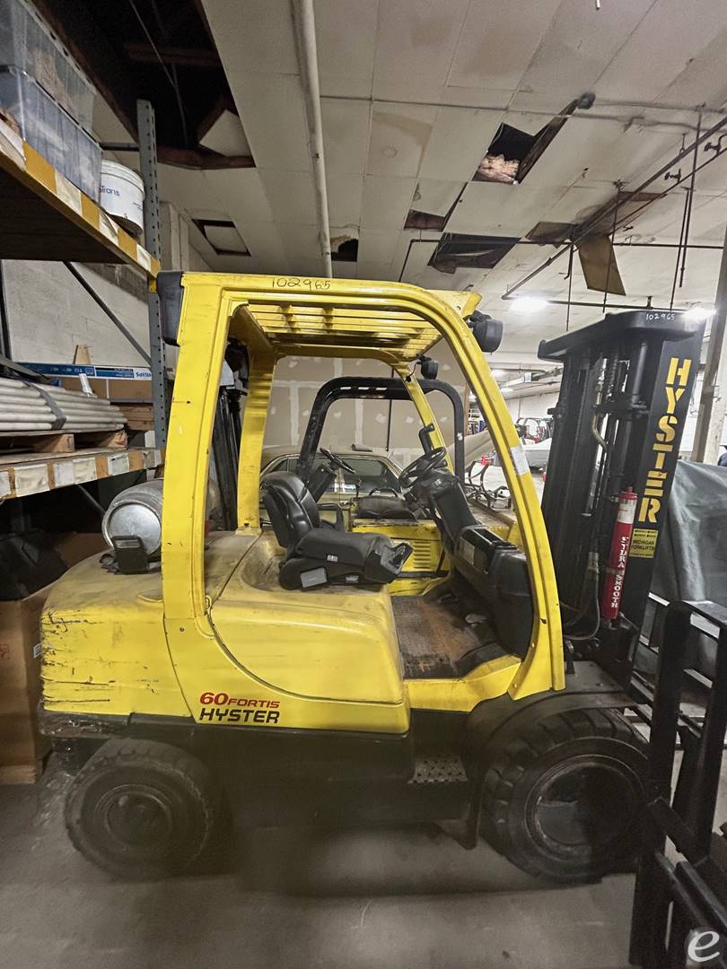 2005 LP Gas Hyster Pneumatic Tire 4 Wheel Sit Down | Eliftruck