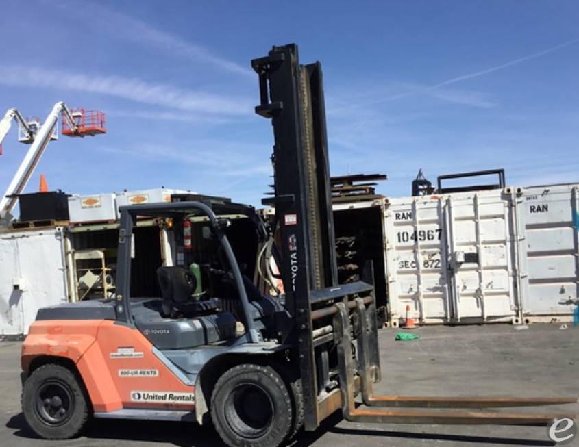 2018 Diesel Toyota 8FD80U Pneumatic Tire 4 Wheel Sit Down