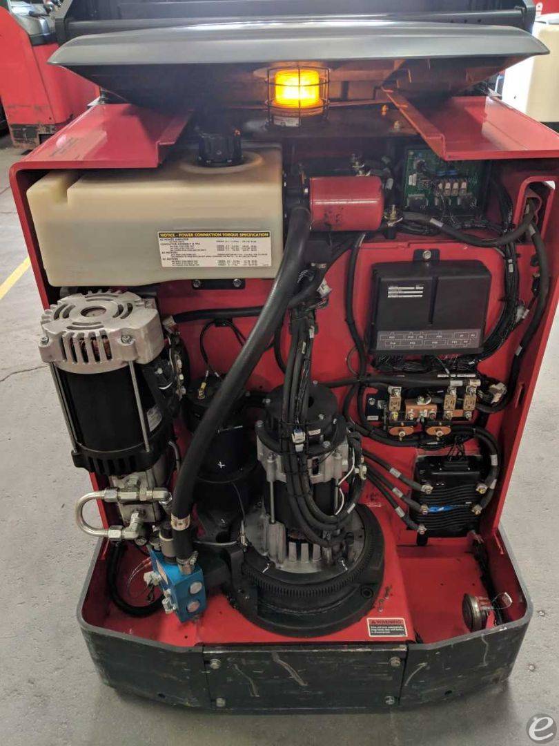 2014 Electric Raymond 560 OPC30TT Electric Order Picker