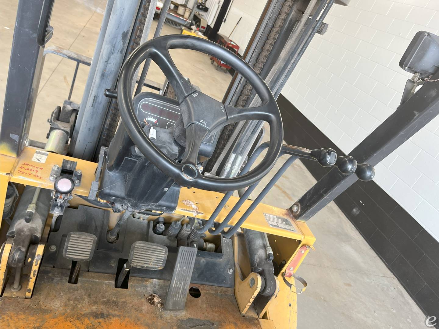 2004 Diesel Cat Pneumatic Tire 4 Wheel Sit Down | Eliftruck