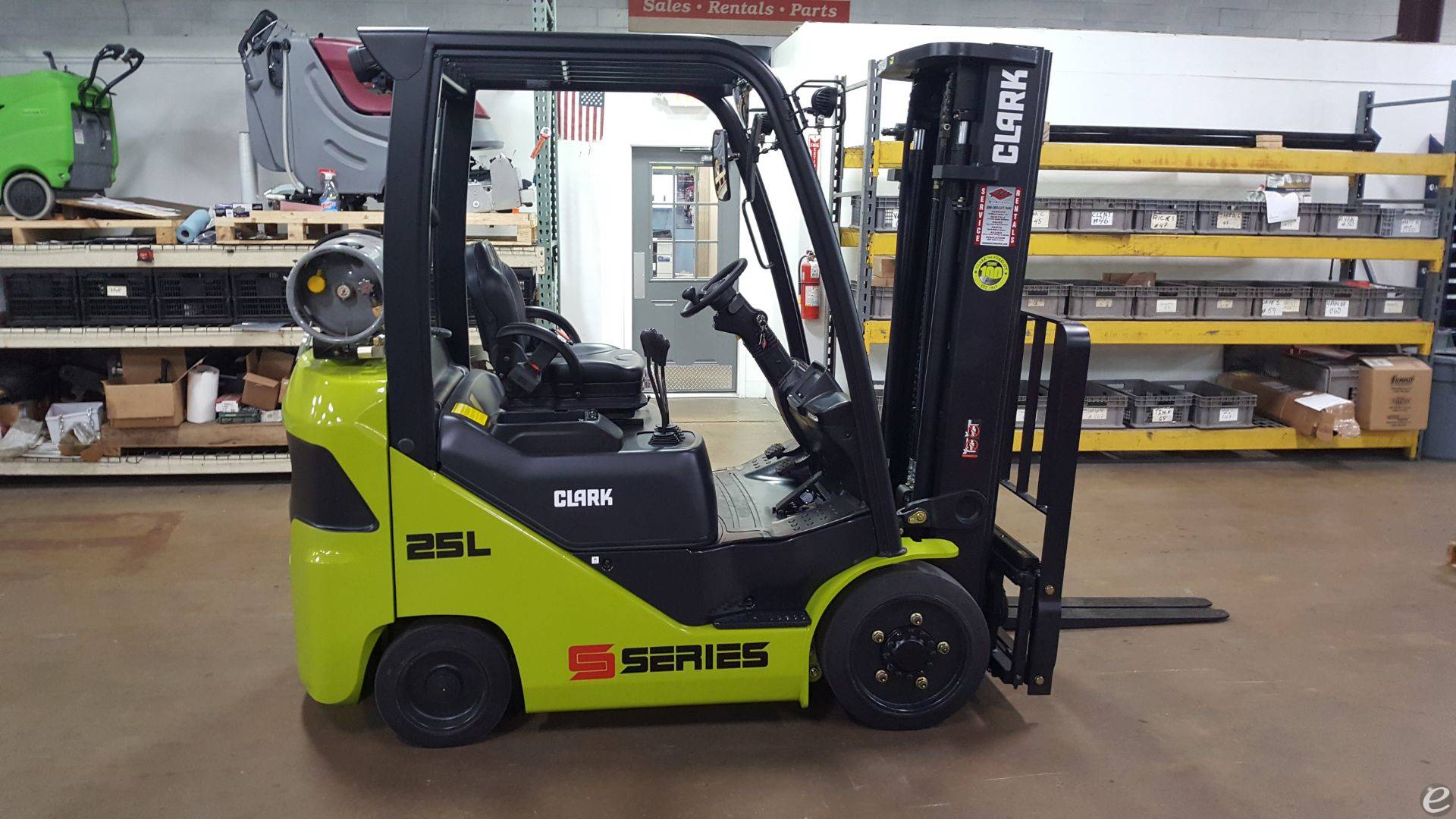 2019 LP Gas Clark S25C Cushion Tire 4 Wheel Sit Down (Indoor Warehouse)