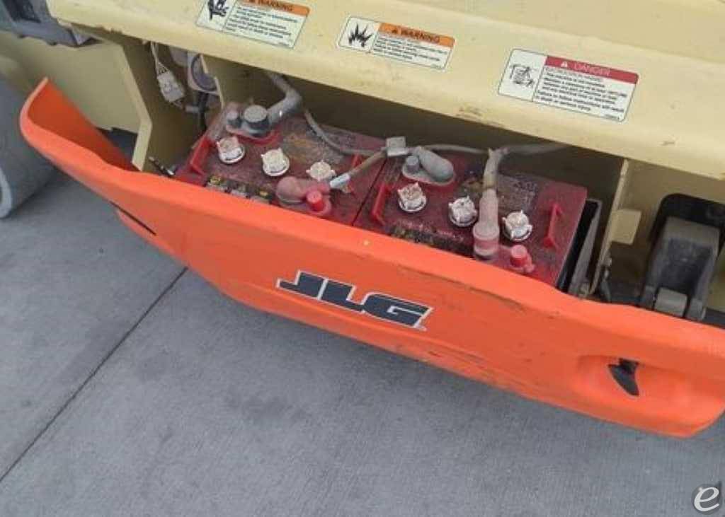 1999 Electric JLG Scissor Lifts 2646E2 - 123Forklift