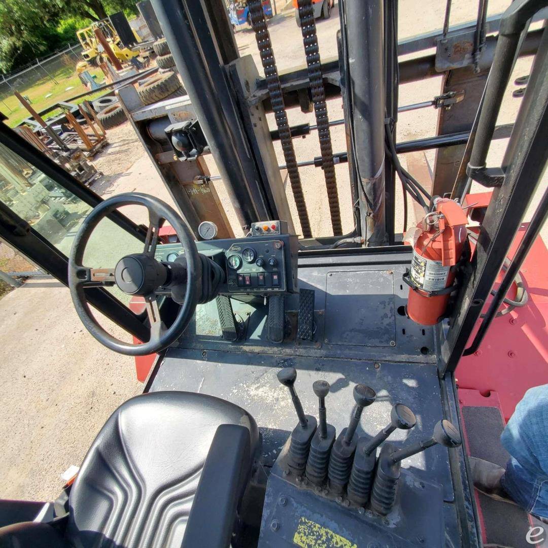 2005 Diesel Taylor TH350L Pneumatic Tire 4 Wheel Sit Down