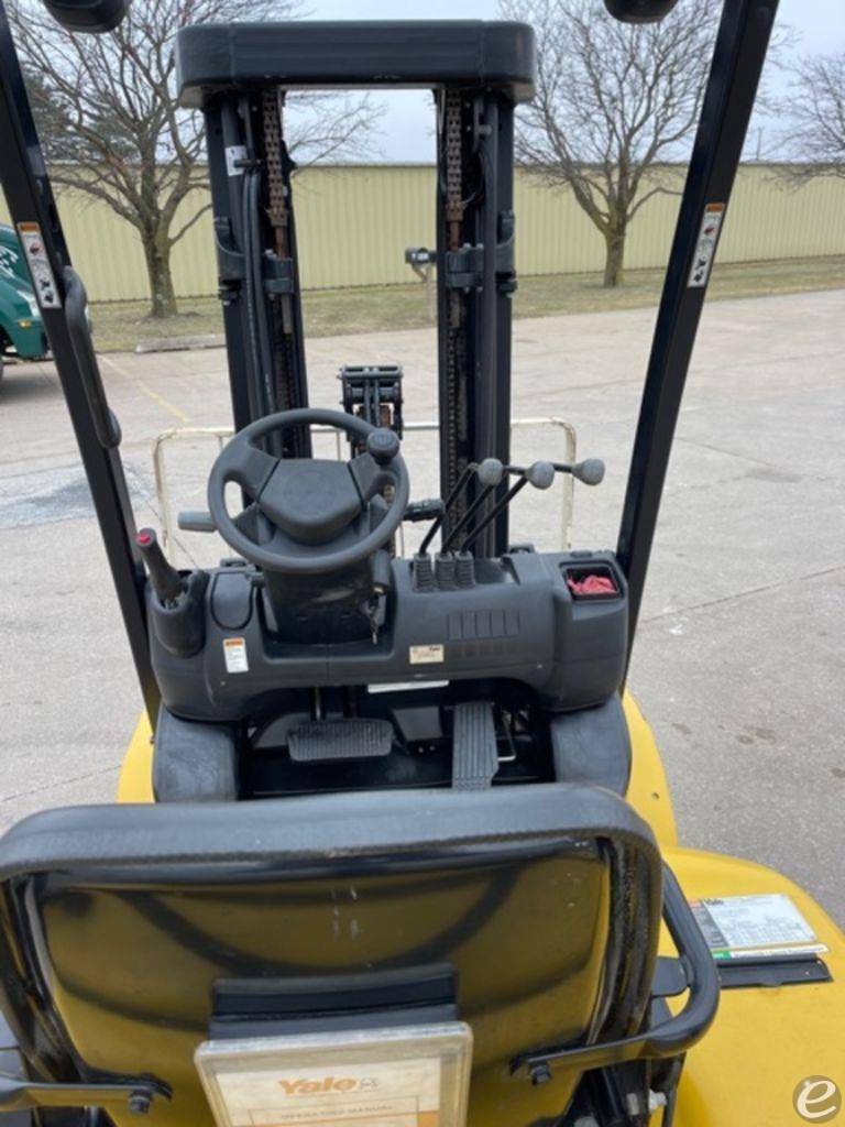 2016 LP Gas Yale GLP050MX Pneumatic Tire 4 Wheel Sit Down