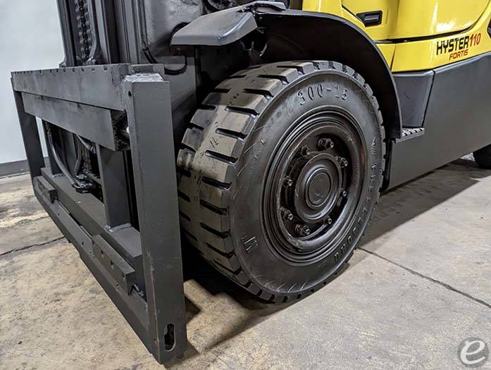 2010 Diesel Hyster Pneumatic Tire 4 Wheel Sit Down | Eliftruck