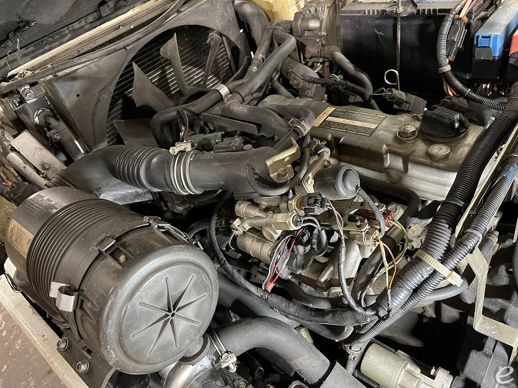 2020 LP Gas Unicarriers CF60 Cushion Tire 4 Wheel Sit Down (Indoor ...