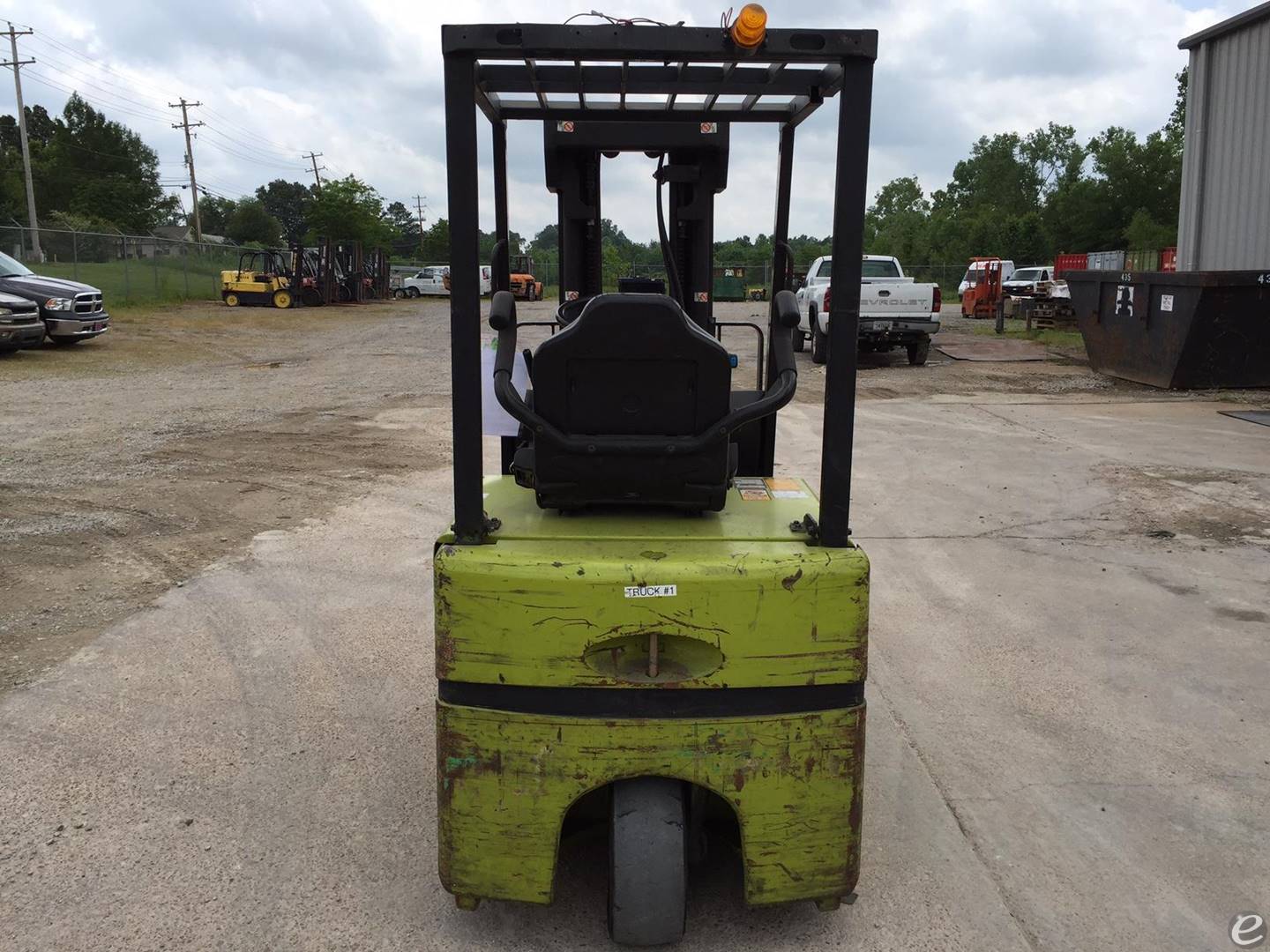 1998 Electric Clark Electric 3 Wheel Sit Down | Eliftruck