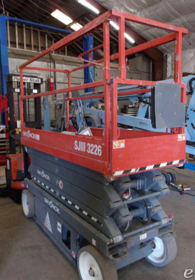 2018 Electric Skyjack SJ3226 Slab