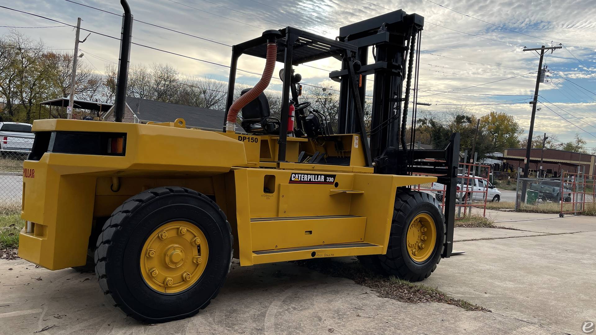 1997 Diesel Cat Pneumatic Tire 4 Wheel Sit Down | Eliftruck