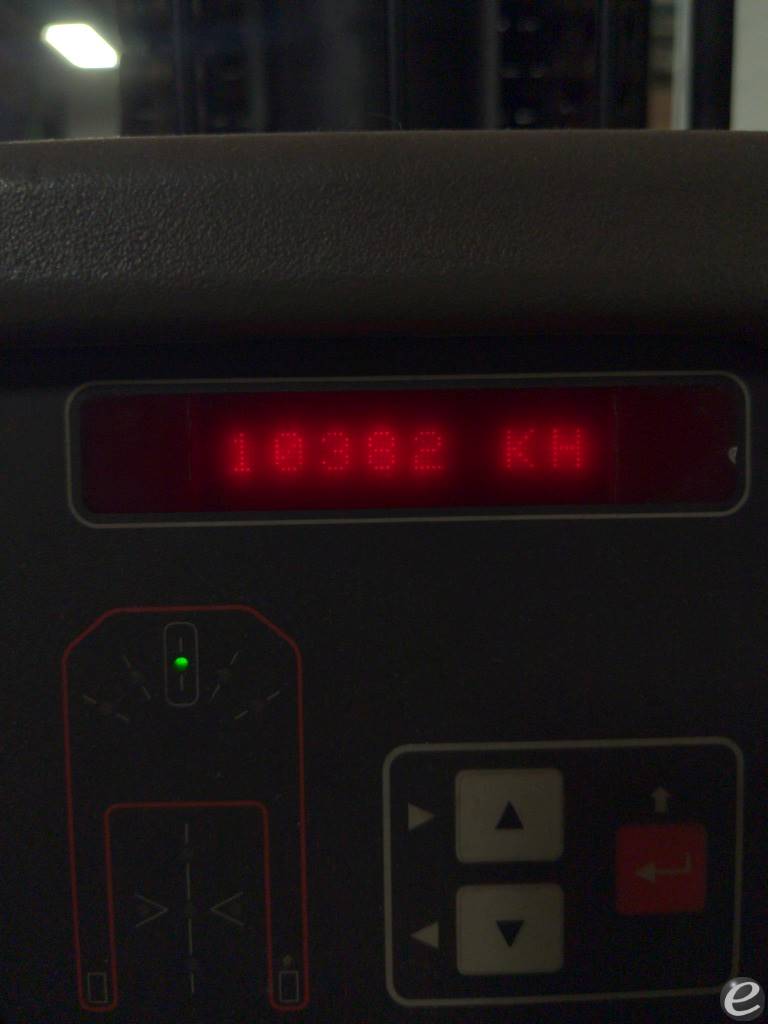 2013 Electric Raymond 560-OPC30TT Electric Order Picker