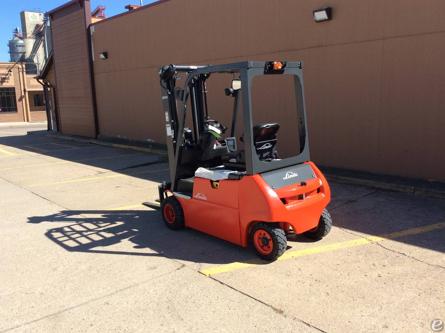 2022 Electric Linde Electric 4 Wheel Sit Down | Eliftruck