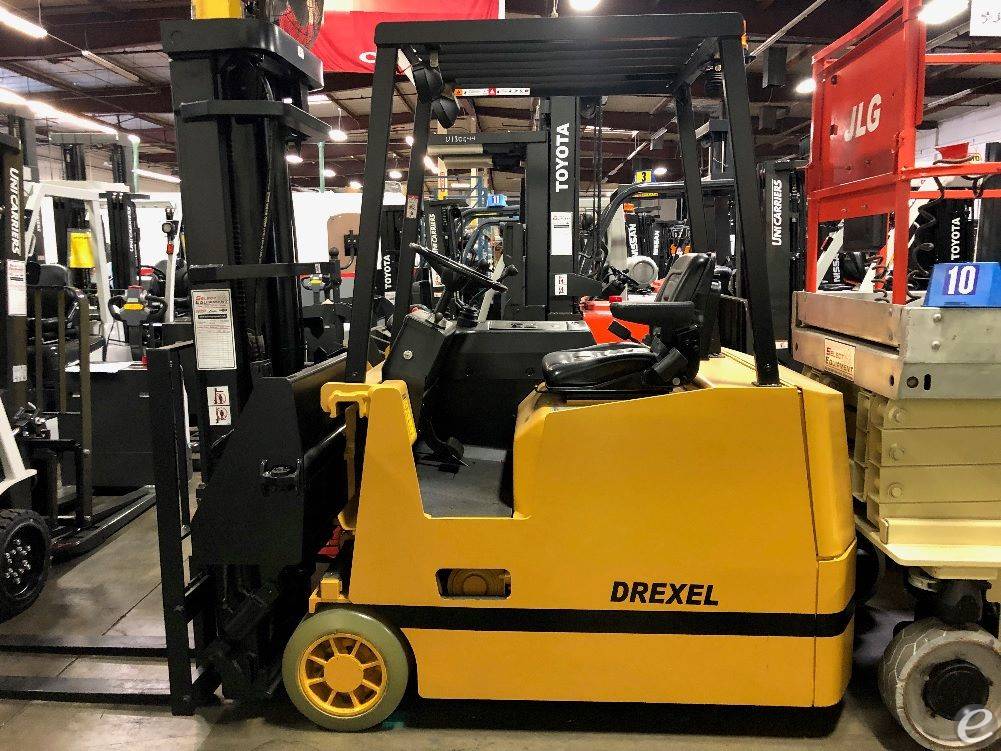 2001 Electric Drexel SLT300 Electric Man Down Swing Reach Turret