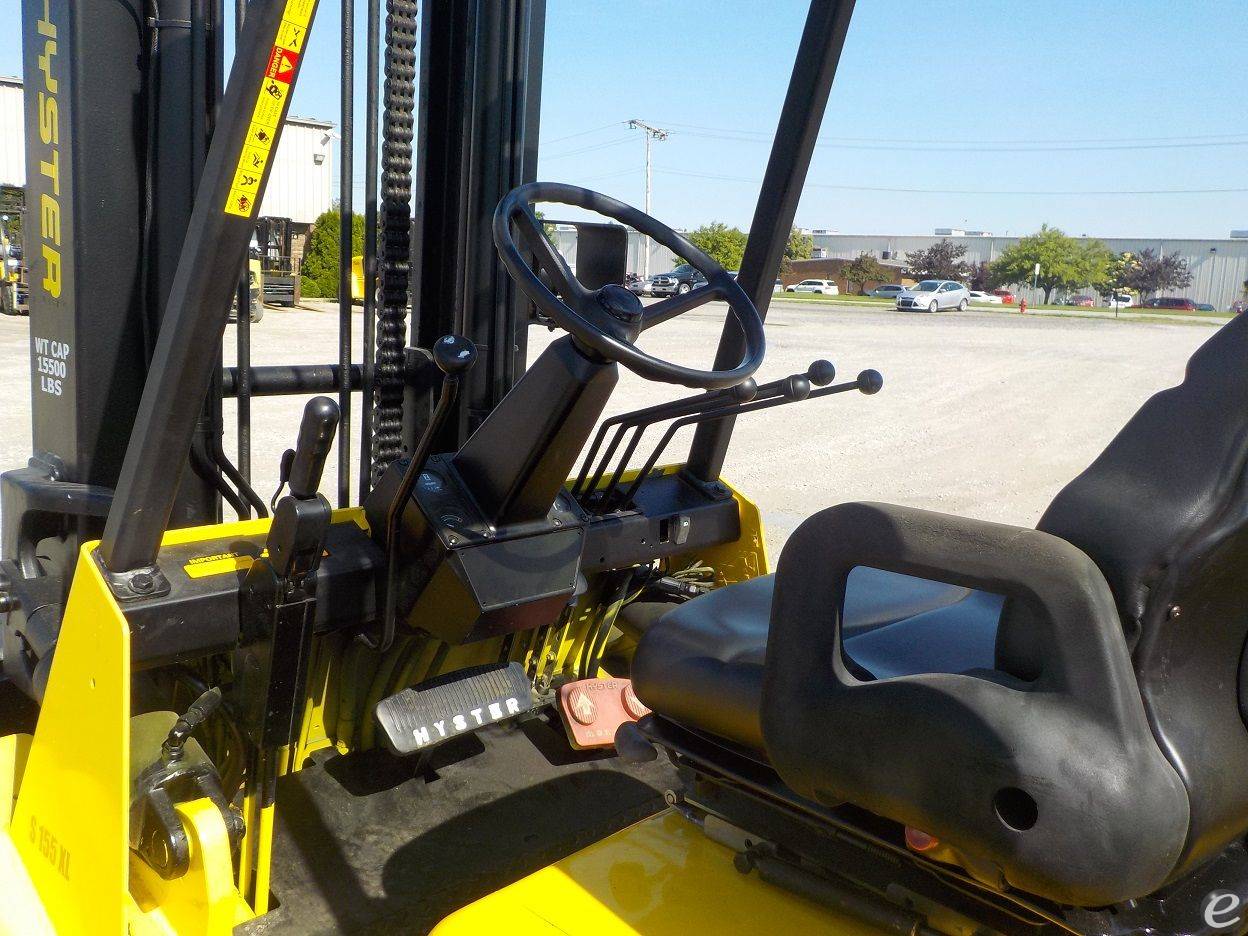 2005 Diesel Hyster S155XL2 Cushion Tire 4 Wheel Sit Down (Indoor Warehouse)