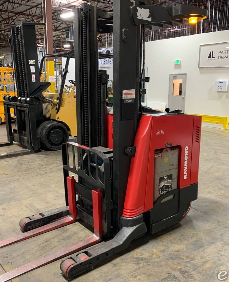 2017 Electric Raymond 740-R45TT Electric Narrow Aisle Single Reach