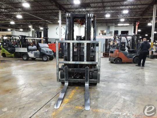 2019 LP Gas Yale GLP050 Pneumatic Tire 4 Wheel Sit Down