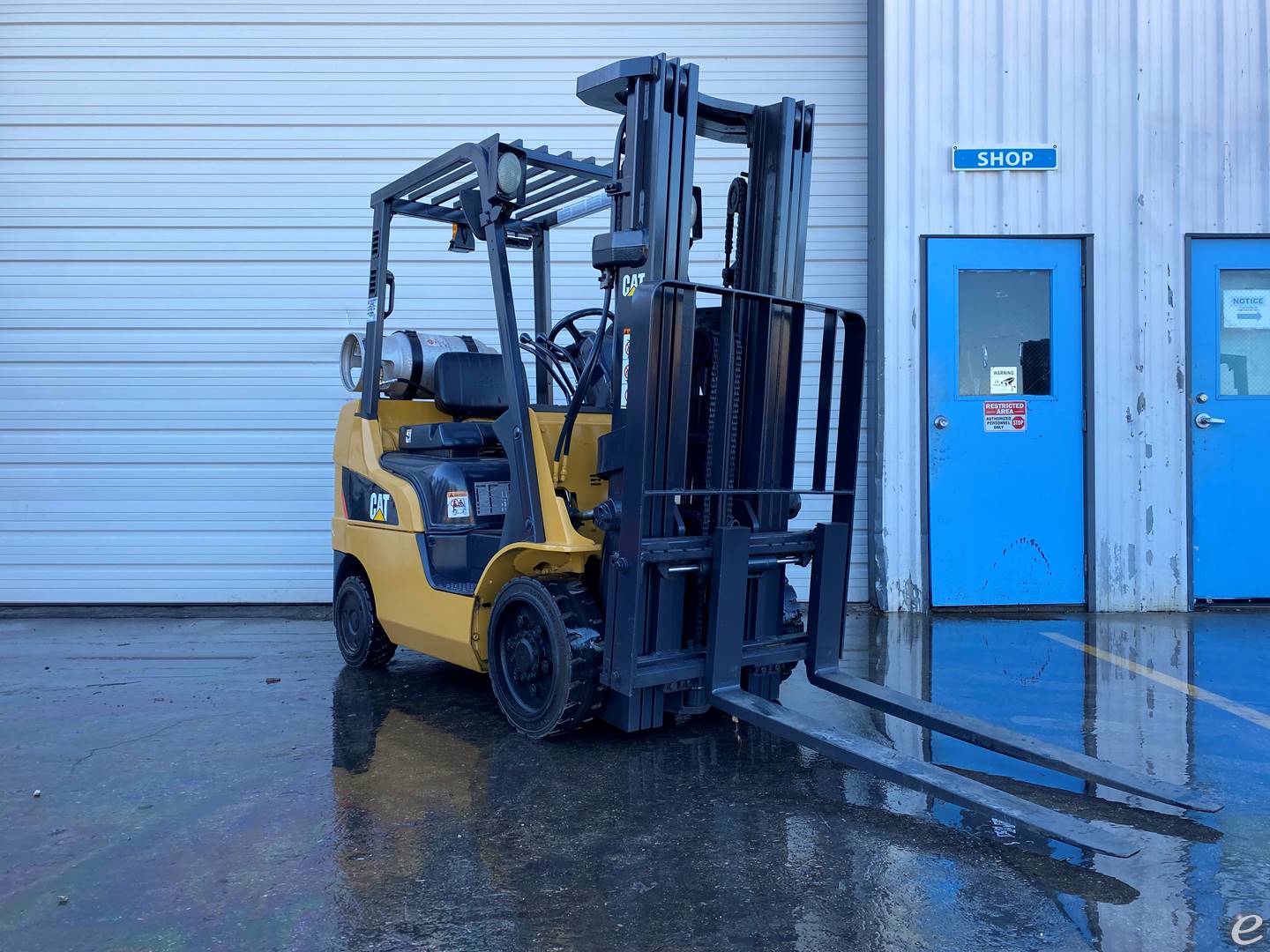 LP Gas Cat 2C5000 Cushion Tire 4 Wheel Sit Down (Indoor Warehouse)