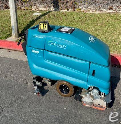 2016 Electric Tennant 5680 Walk Behind Scrubber