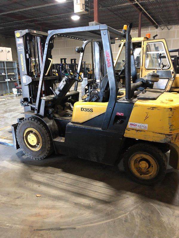 Diesel Daewoo D35S-2 Pneumatic Tire 4 Wheel Sit Down