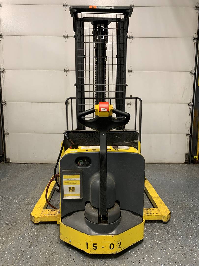 2014 Electric Hyster W25ZA2 Electric Walkie Straddle Stacker