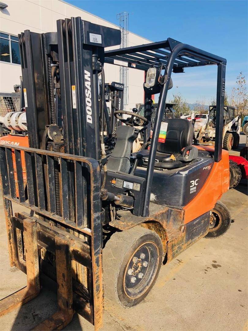 2013 LP Gas Doosan G30E-5 Pneumatic Tire 4 Wheel Sit Down