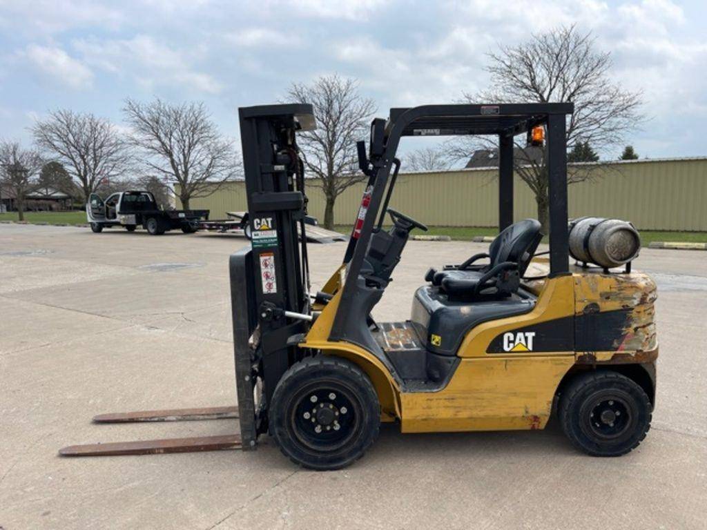 A wide selection of Cat Forklifts with 17 in stock and available for ...