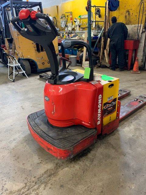 2000 Electric Raymond 112TM-FRE60L Electric Walkie/Rider Pallet Jack