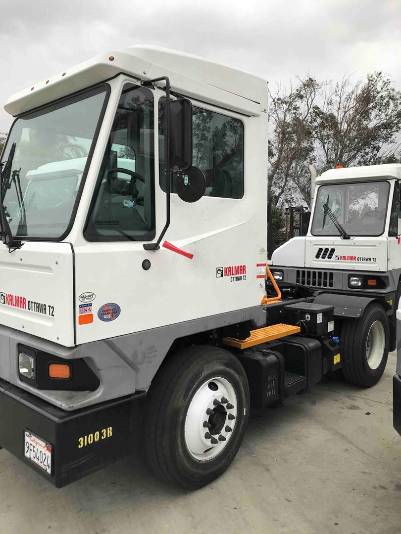 2019 Diesel Ottawa 4X2 Spotting Tractor