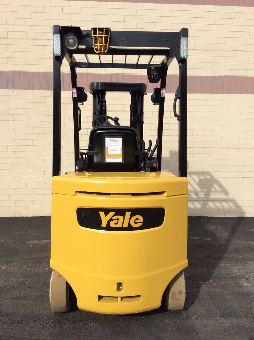 2014 Electric Yale ERC050VG Electric 4 Wheel Sit Down