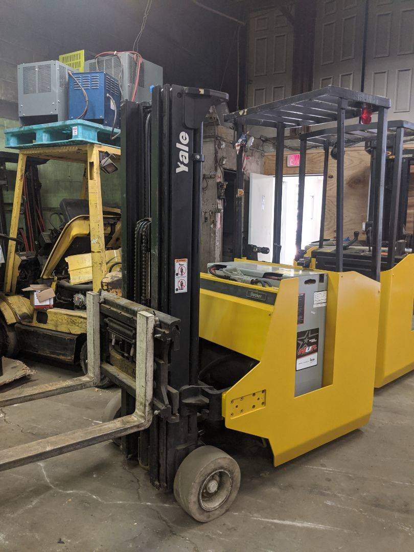 1987 Electric Yale ESC030 Electric Walkie Counterbalanced Stacker