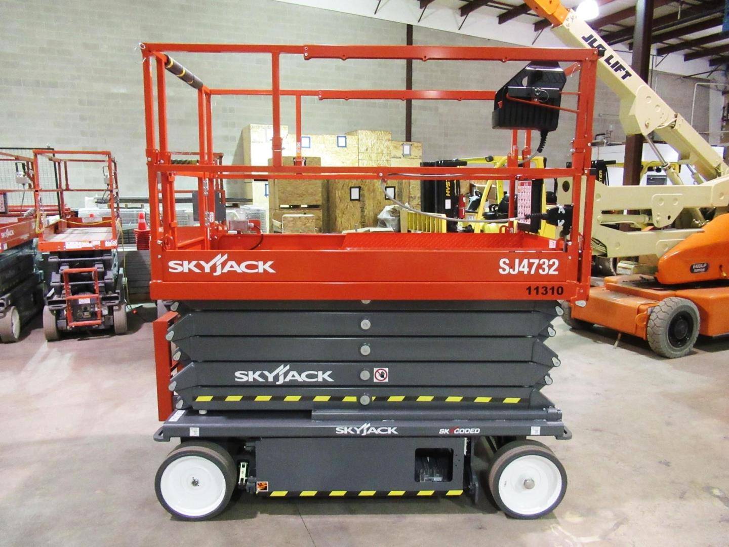 A wide selection of Scissor lifts with 1335 in stock and available for ...