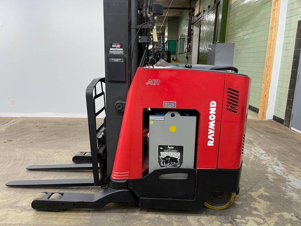 2005 Electric Raymond 740-R35TT Electric Narrow Aisle Single Reach