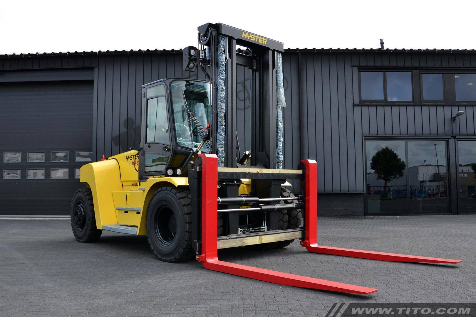 2019 Diesel Hyster H360HD2 Pneumatic Tire 4 Wheel Sit Down