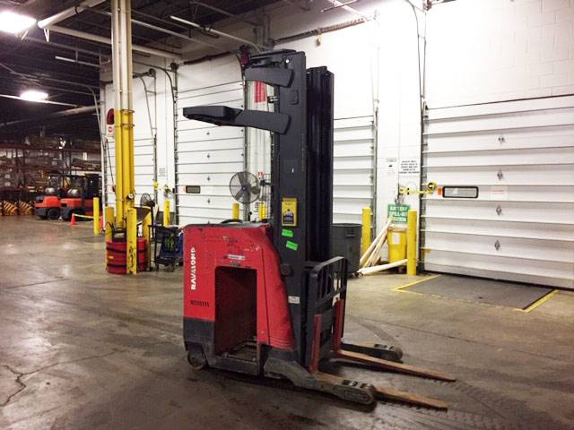 2014 Electric Raymond 750-R35TT Electric Narrow Aisle Single Reach