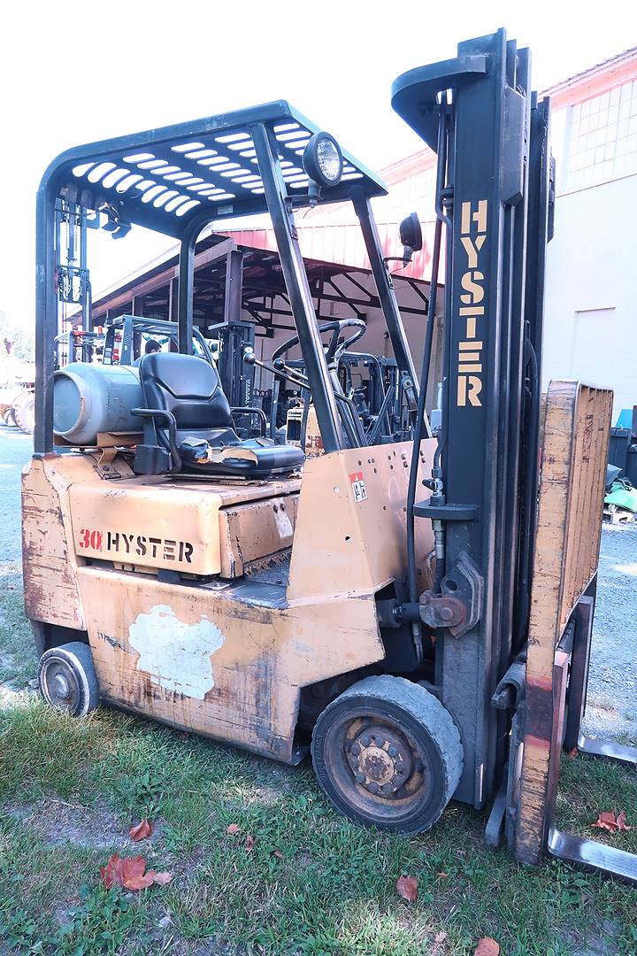 1987 LP Gas Hyster S30XL Cushion Tire 4 Wheel Sit Down (Indoor Warehouse)