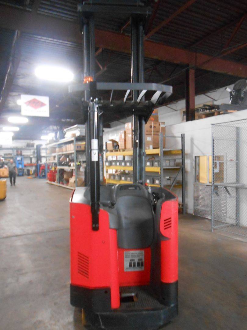 2009 Electric Raymond 7400-R45TT Electric Narrow Aisle Single Reach