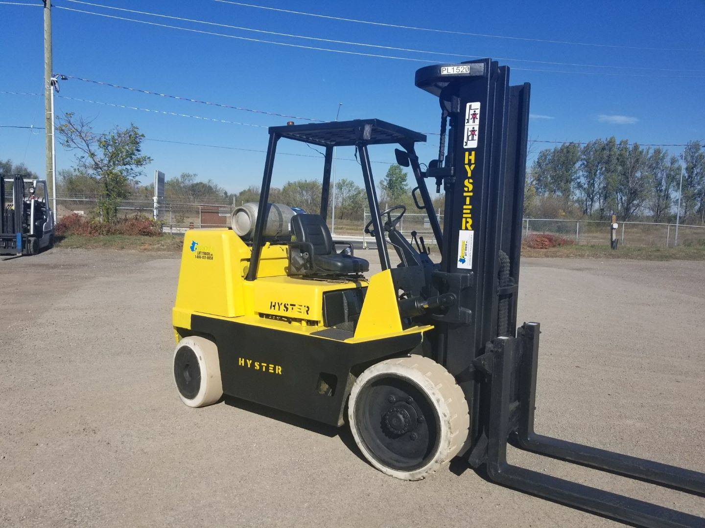 1999 LP Gas Hyster S155XL Cushion Tire 4 Wheel Sit Down (Indoor Warehouse)