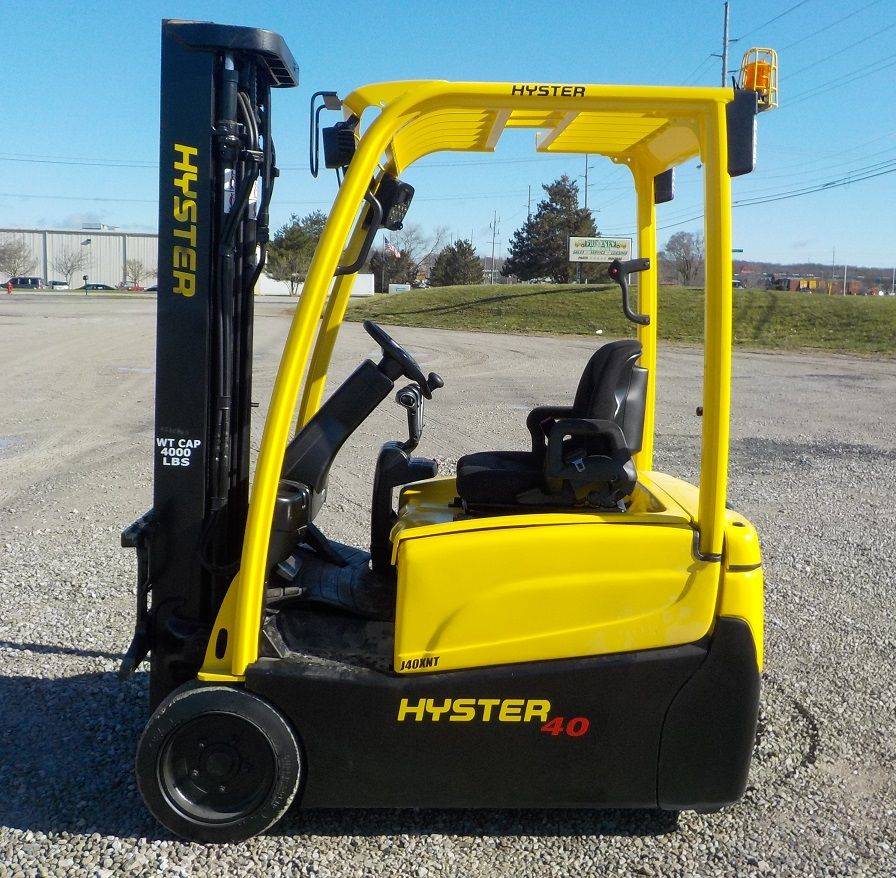 2014 Electric Hyster J40XNT Cushion Tire 4 Wheel Sit Down (Indoor ...