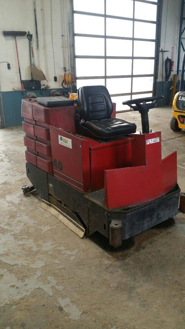 Electric Factory Cat 40 Rider Sweeper/Scrubbers