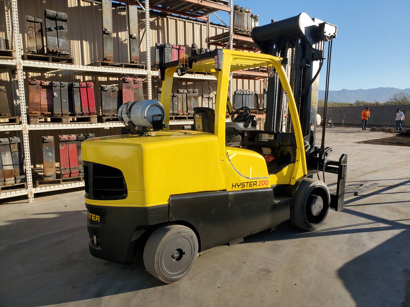 2017 LP Gas Hyster S200FT Cushion Tire 4 Wheel Sit Down (Indoor Warehouse)