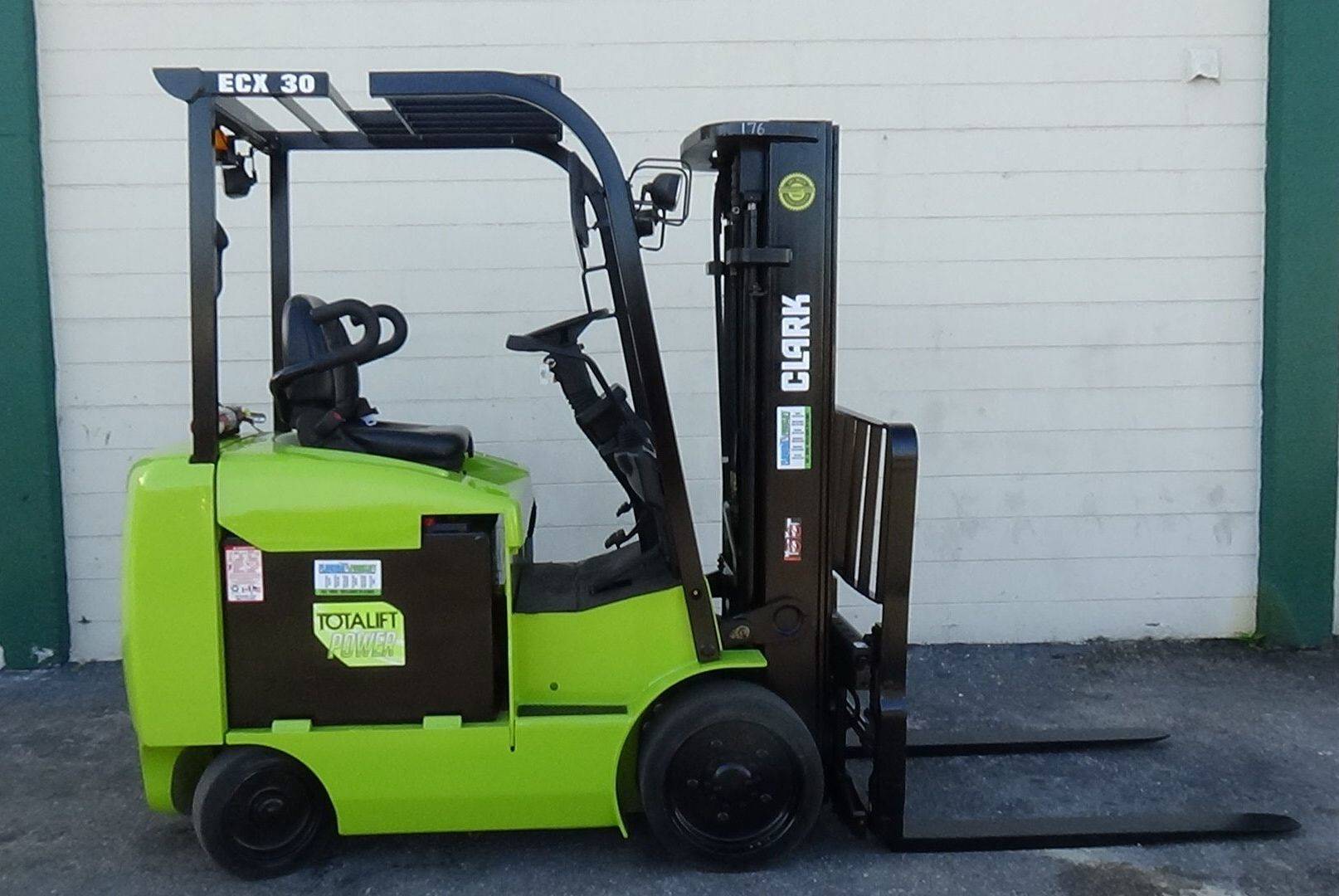 2013 Electric Clark ECX30 Electric 4 Wheel Sit Down