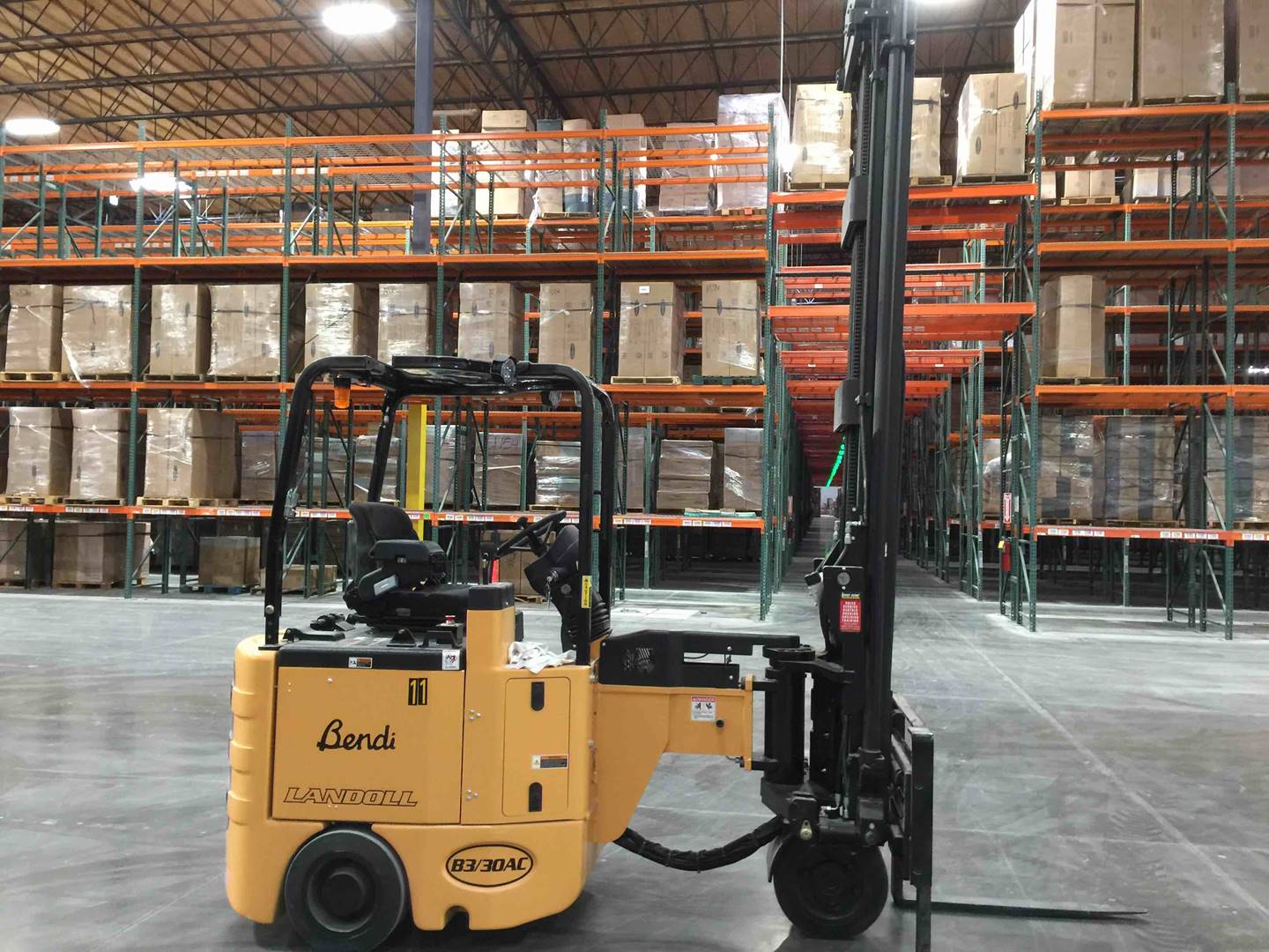 2017 Electric Bendi B3/30AC Man Down 3 & 4 Wheel SwingMast Gas/Electric