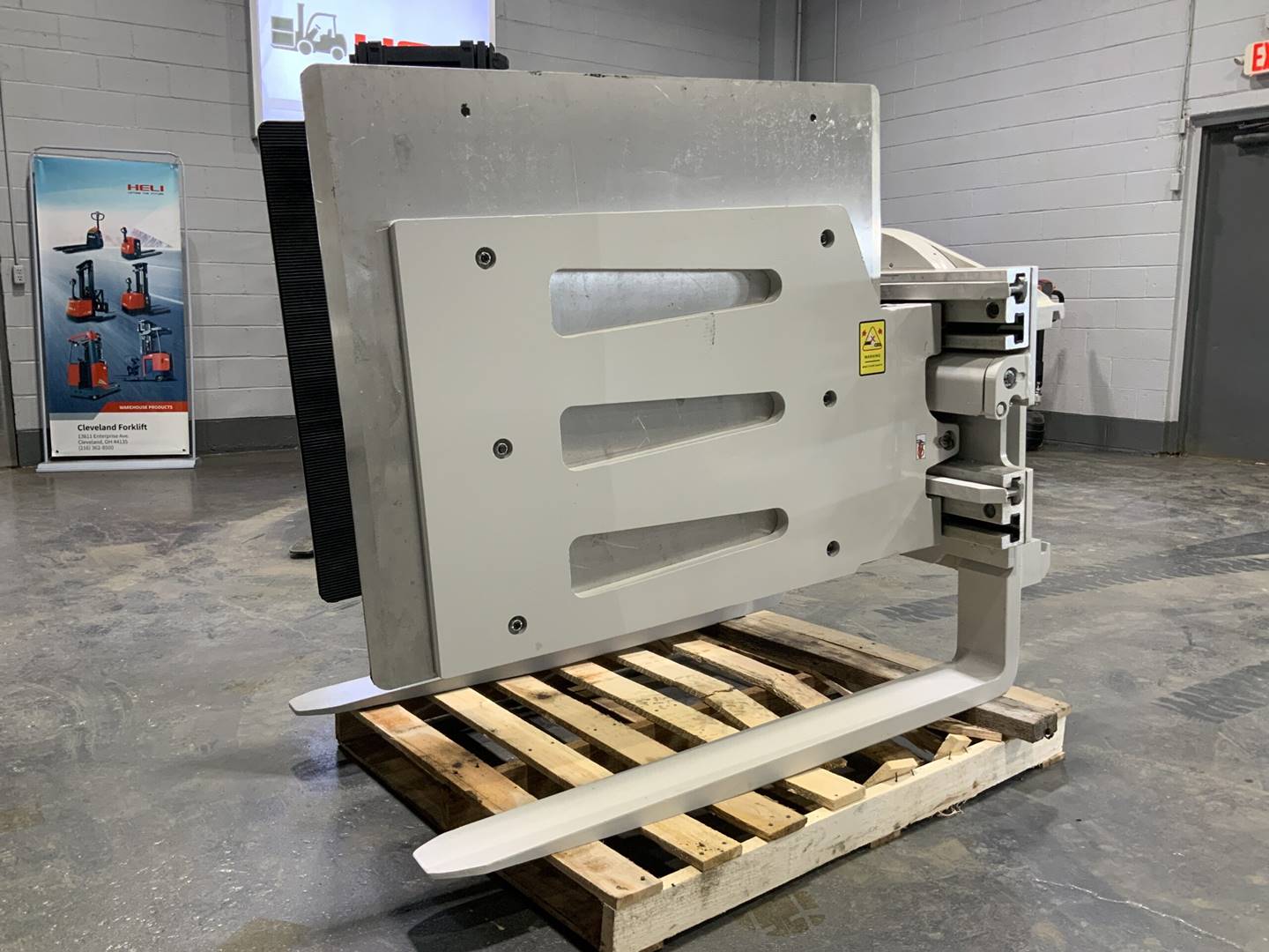 1 Used Pulp & Waste Paper Bale Clamp for Sale