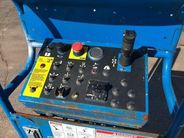 2014 Electric Genie Z34/22N Articulated Boom