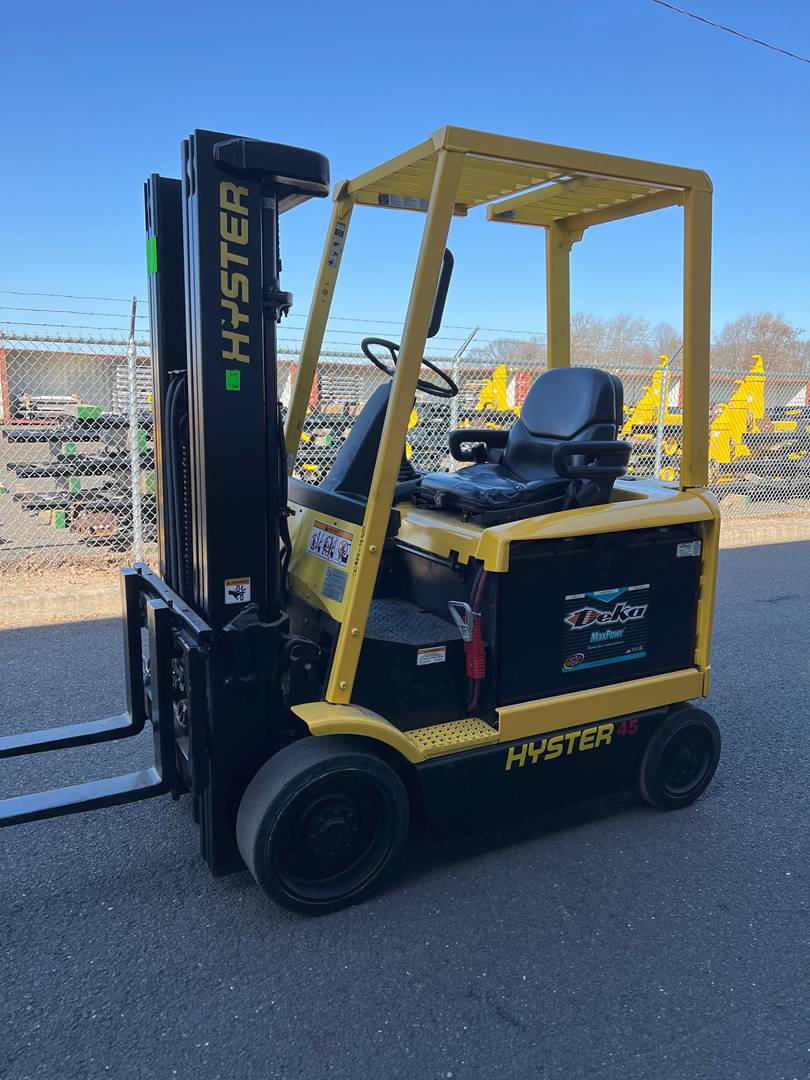 A wide selection of Hyster equipment with 79 in stock and available for ...