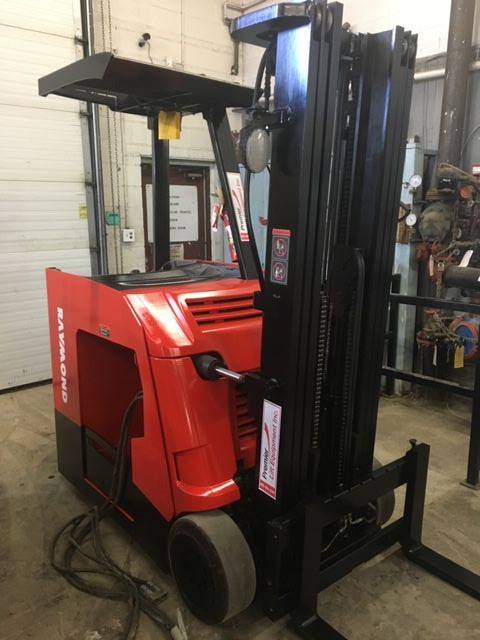 2011 Electric Raymond 425-C40TT Electric Stand Up End Control (Docker)