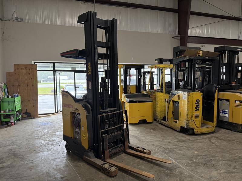 2014 Electric Yale Electric Narrow Aisle Single Reach | Eliftruck